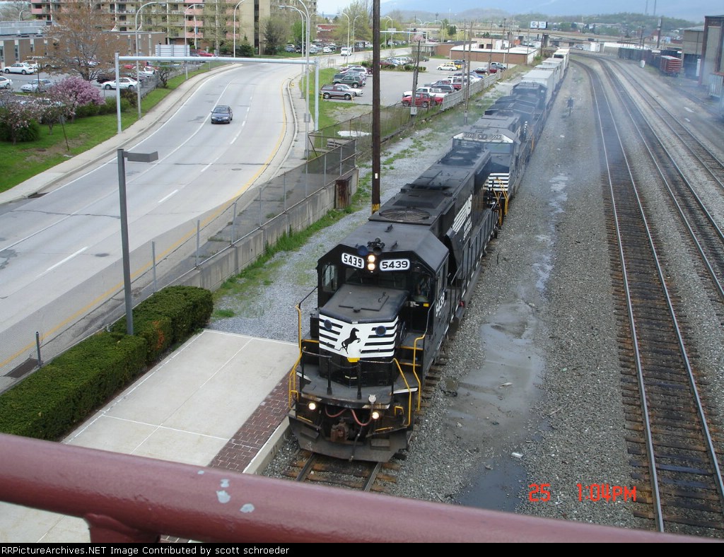 NS 5439 & NS 9923 work there way WB